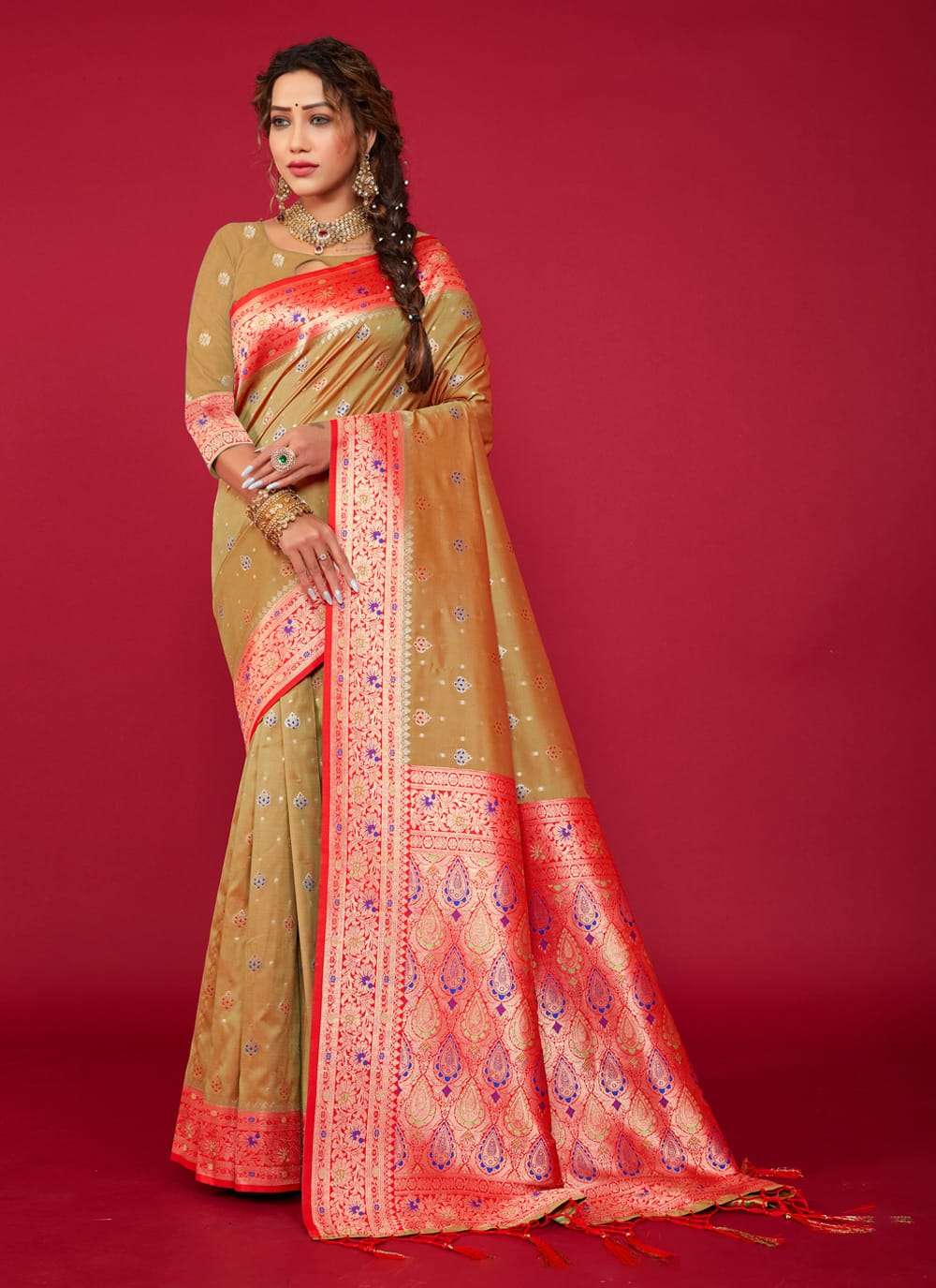 Bunawat Lalpari Launches Designer Sarees Catalouge Collection