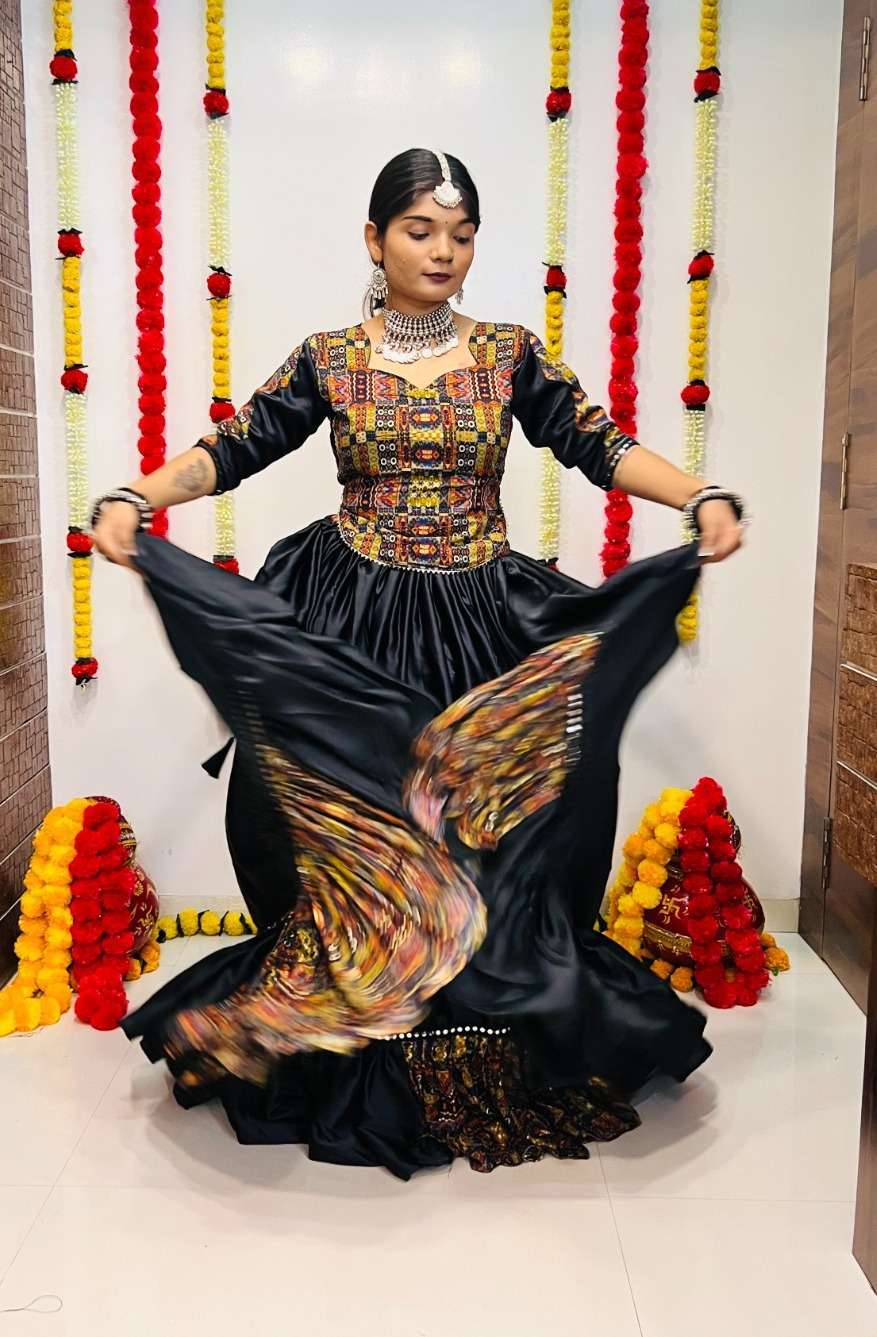 NAVRATRI AWY-7058 CHANIYA CHOLI COLLECTION Lehenga Choli Wholesale